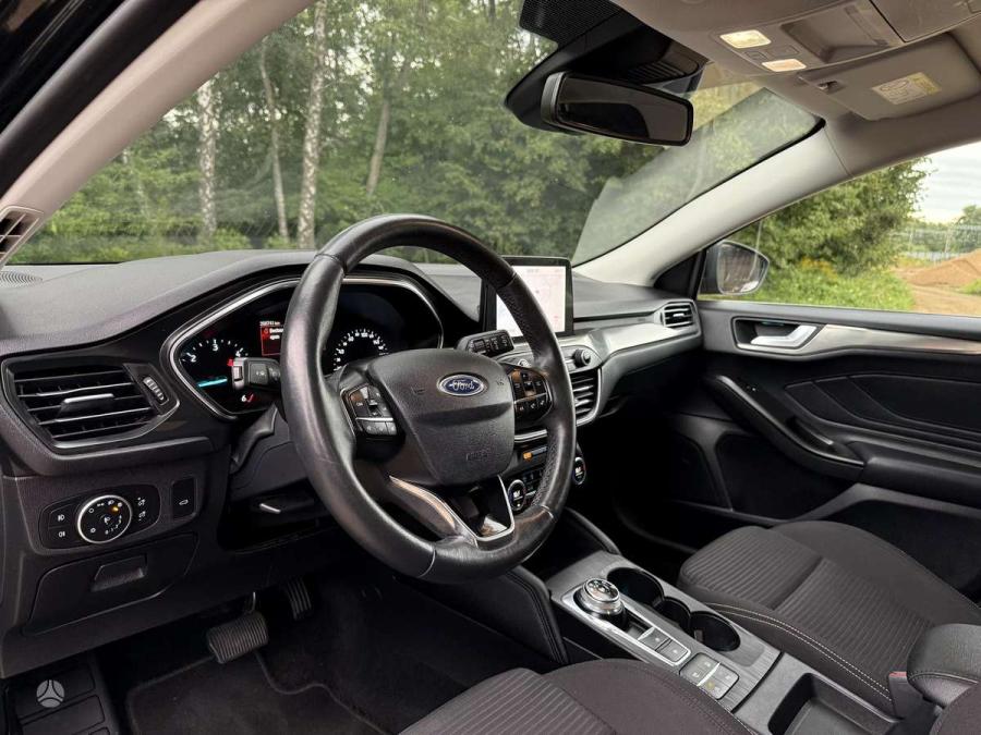 Melns Ford Focus 2020 Kauņa, ar dzinēja tilpumu 1.50 L un nobraukumu 200 tūkst. km par 8550 €, foto 21 vietnē AUTOMOTO.COM.LV