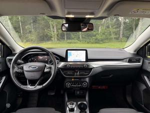 Melns Ford Focus 2020 Kauņa, ar dzinēja tilpumu 1.50 L un nobraukumu 200 tūkst. km par 8550 €, foto 23 vietnē AUTOMOTO.COM.LV
