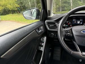 Melns Ford Focus 2020 Kauņa, ar dzinēja tilpumu 1.50 L un nobraukumu 200 tūkst. km par 8550 €, foto 26 vietnē AUTOMOTO.COM.LV