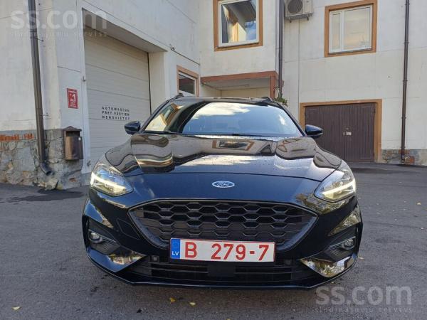Melns Ford Focus 2020 Valmiera, ar dzinēja tilpumu 2.00 L un nobraukumu 144 tūkst. km par 10990 €, foto 3 vietnē AUTOMOTO.COM.LV