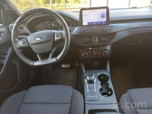 Melns Ford Focus 2020 Valmiera, ar dzinēja tilpumu 2.00 L un nobraukumu 144 tūkst. km par 10990 €, foto 14 vietnē AUTOMOTO.COM.LV