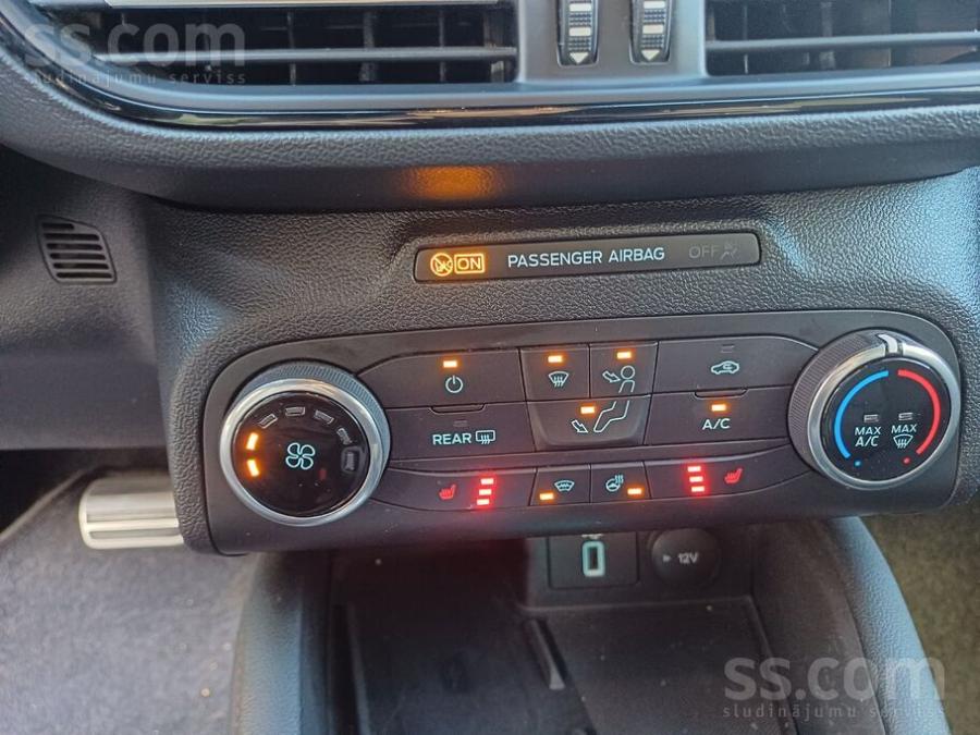 Melns Ford Focus 2020 Valmiera, ar dzinēja tilpumu 2.00 L un nobraukumu 144 tūkst. km par 10990 €, foto 20 vietnē AUTOMOTO.COM.LV