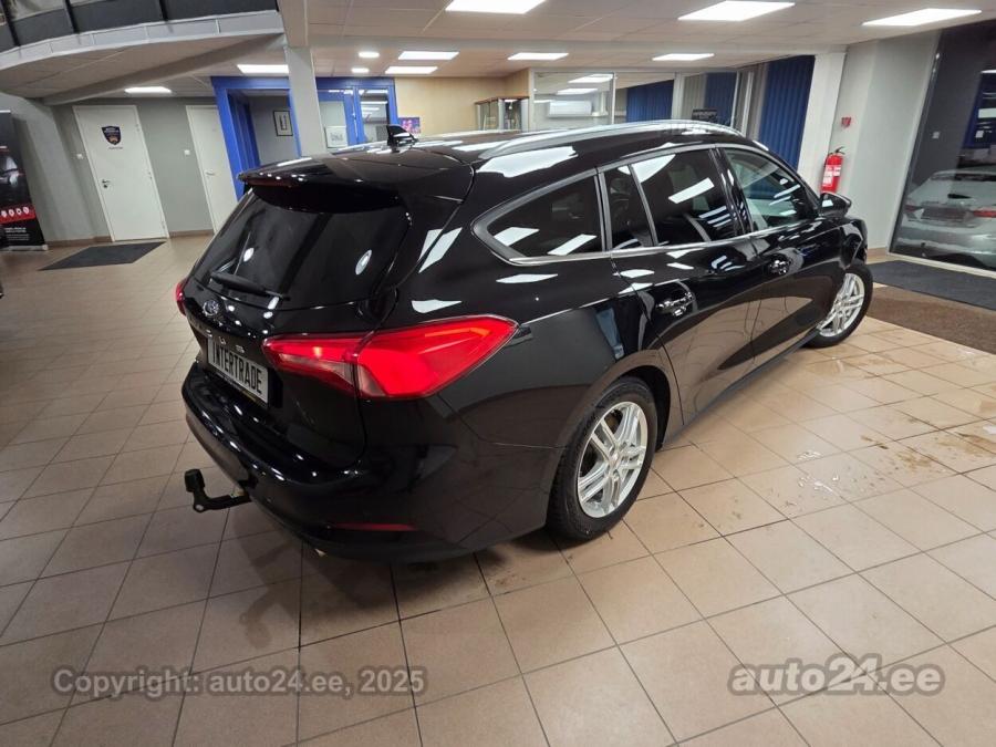 Melns Ford Focus 2021 Tartu, ar dzinēja tilpumu 1.50 L un nobraukumu 158 tūkst. km par 12999 €, foto 4 vietnē AUTOMOTO.COM.LV