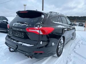 Black Ford Focus 2021 in Vilnius, with an engine capacity of 1.00 L and mileage of 173 thousand km for 9500 €, photo 4 on AUTOMOTO.COM.LV