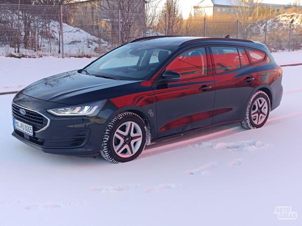 Black Ford Focus 2022 in Telschi, with an engine capacity of 1.50 L and mileage of 105 thousand km for 10399 €, photo 2 on AUTOMOTO.COM.LV