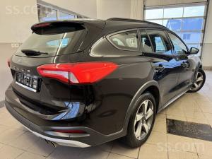 Melns Ford Focus 2022 Tukums, ar dzinēja tilpumu 2.00 L un nobraukumu 228 tūkst. km par 9500 €, foto 4 vietnē AUTOMOTO.COM.LV