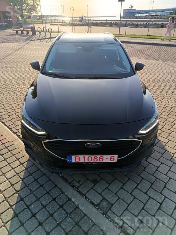 Melns Ford Focus 2022 Ventspils, ar dzinēja tilpumu 1.00 L un nobraukumu 159 tūkst. km par 8900 €, foto 3 vietnē AUTOMOTO.COM.LV