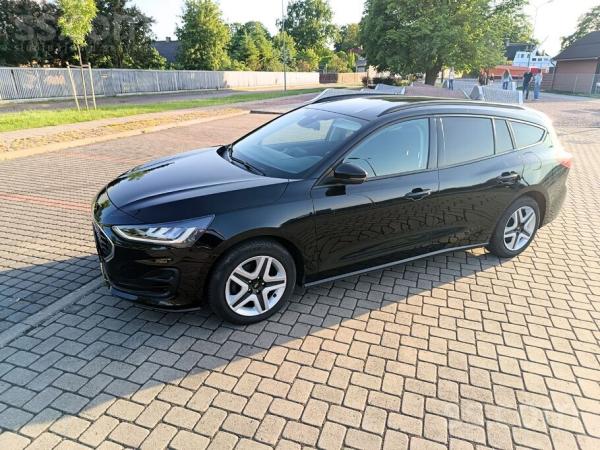 Black Ford Focus 2022 in Ventspils, with an engine capacity of 1.00 L and mileage of 159 thousand km for 8900 €, photo 1 on AUTOMOTO.COM.LV