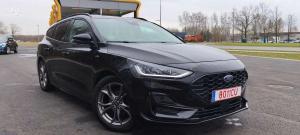 Melns Ford Focus 2022 Kauņa, ar dzinēja tilpumu 1.50 L un nobraukumu 160 tūkst. km par 13673 €, foto  vietnē AUTOMOTO.COM.LV