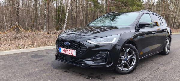 Black Ford Focus 2022 in Kaunas, with an engine capacity of 1.50 L and mileage of 160 thousand km for 13673 €, photo 2 on AUTOMOTO.COM.LV