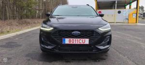 Black Ford Focus 2022 in Kaunas, with an engine capacity of 1.50 L and mileage of 160 thousand km for 13673 €, photo 4 on AUTOMOTO.COM.LV