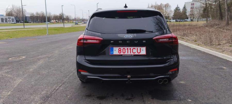 Black Ford Focus 2022 in Kaunas, with an engine capacity of 1.50 L and mileage of 160 thousand km for 13673 €, photo 7 on AUTOMOTO.COM.LV
