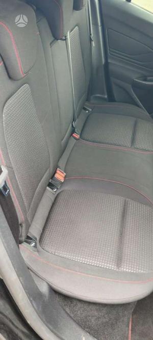 Black Ford Focus 2022 in Kaunas, with an engine capacity of 1.50 L and mileage of 160 thousand km for 13673 €, photo 11 on AUTOMOTO.COM.LV