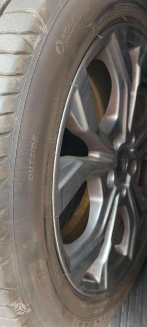Black Ford Focus 2022 in Kaunas, with an engine capacity of 1.50 L and mileage of 160 thousand km for 13673 €, photo 15 on AUTOMOTO.COM.LV