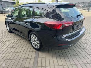 Black Ford Focus 2022 in Kaunas, with an engine capacity of 1.00 L and mileage of 177 thousand km for 9900 €, photo 5 on AUTOMOTO.COM.LV