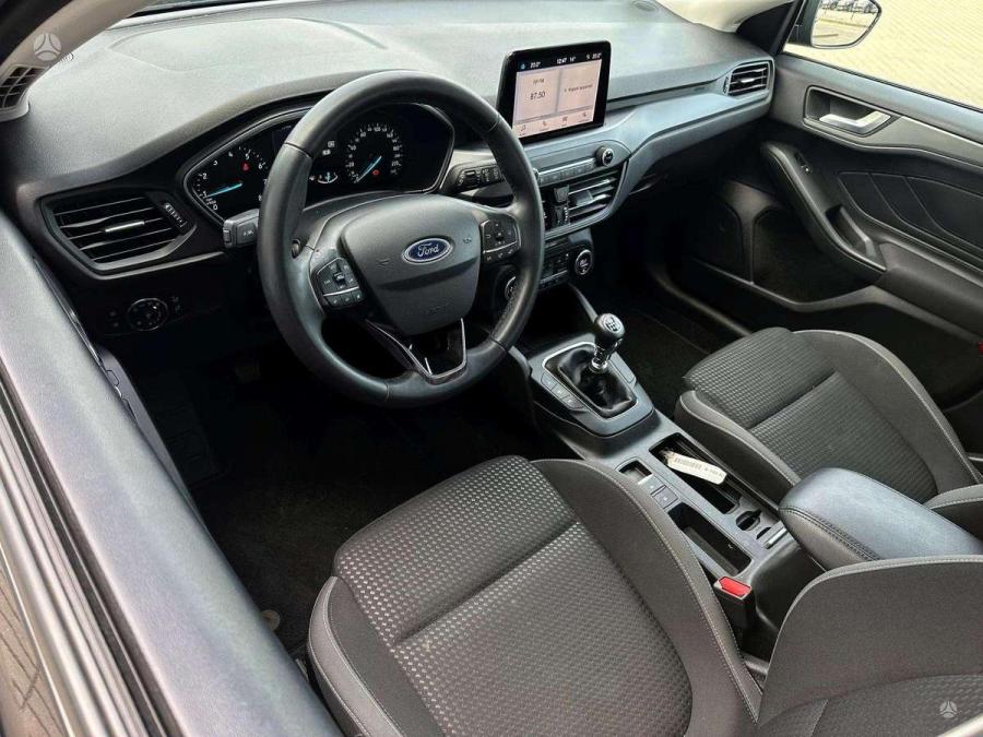 Black Ford Focus 2022 in Kaunas, with an engine capacity of 1.00 L and mileage of 177 thousand km for 9900 €, photo 7 on AUTOMOTO.COM.LV