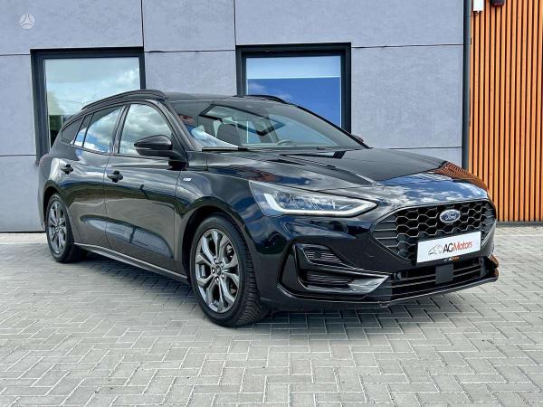 Black Ford Focus 2023 in Vilnius, with an engine capacity of 1.00 L and mileage of 98 thousand km for 13900 €, photo 3 on AUTOMOTO.COM.LV