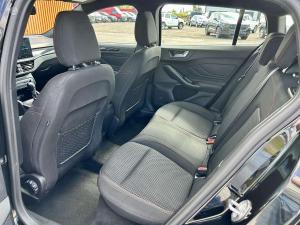 Black Ford Focus 2023 in Vilnius, with an engine capacity of 1.00 L and mileage of 98 thousand km for 13900 €, photo 11 on AUTOMOTO.COM.LV