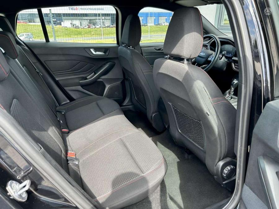 Black Ford Focus 2023 in Vilnius, with an engine capacity of 1.00 L and mileage of 98 thousand km for 13900 €, photo 13 on AUTOMOTO.COM.LV