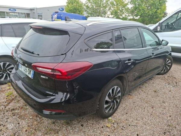 Black Ford Focus 2023 in Vilnius, with an engine capacity of 1.00 L and mileage of 196 thousand km for 10769 €, photo 3 on AUTOMOTO.COM.LV