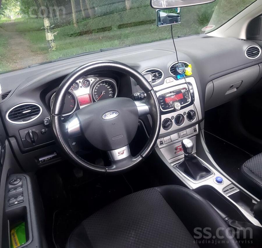 Blue Ford Focus 2009 in Liepaja, with an engine capacity of 2.00 L and mileage of 202 thousand km for 4200 €, photo 10 on AUTOMOTO.COM.LV