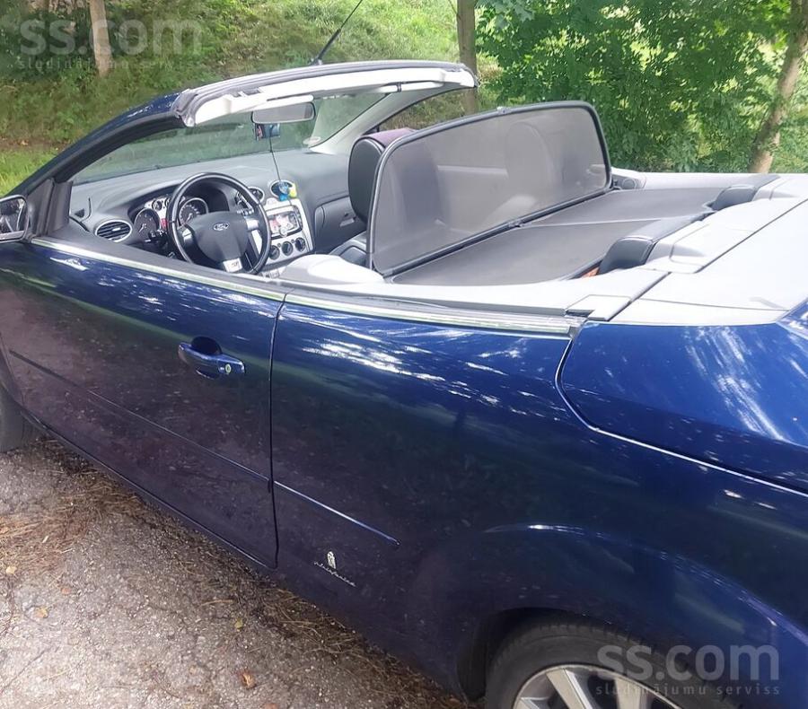 Blue Ford Focus 2009 in Liepaja, with an engine capacity of 2.00 L and mileage of 202 thousand km for 4200 €, photo 13 on AUTOMOTO.COM.LV