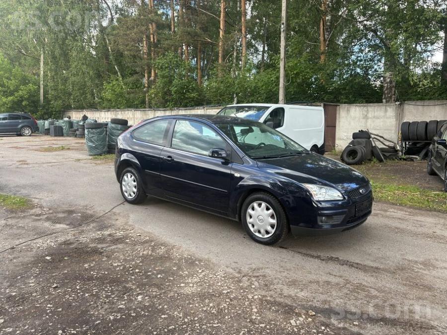 Blue Ford Focus 2007 in Riga, with an engine capacity of 1.60 L and mileage of 0 thousand km for 2350 €, photo 3 on AUTOMOTO.COM.LV
