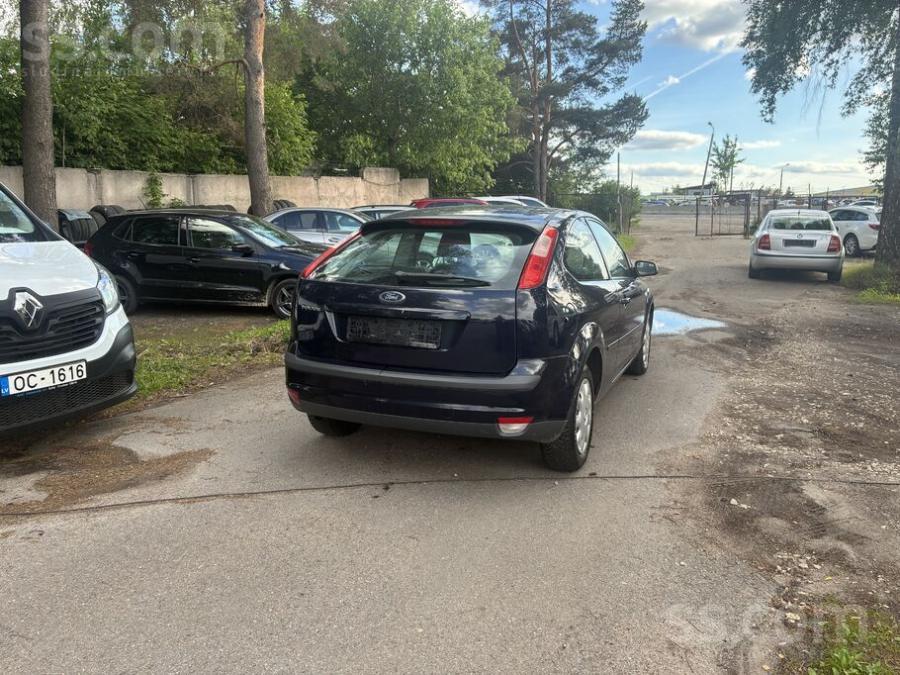 Blue Ford Focus 2007 in Riga, with an engine capacity of 1.60 L and mileage of 0 thousand km for 2350 €, photo 5 on AUTOMOTO.COM.LV