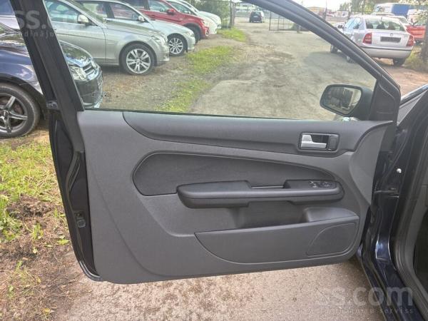 Blue Ford Focus 2007 in Riga, with an engine capacity of 1.60 L and mileage of 0 thousand km for 2350 €, photo 10 on AUTOMOTO.COM.LV