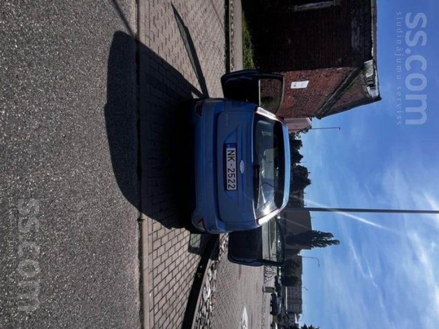Zils Ford Focus 2008 Liepāja, ar dzinēja tilpumu 2.00 L un nobraukumu 286 tūkst. km par 1000 €, foto 3 vietnē AUTOMOTO.COM.LV