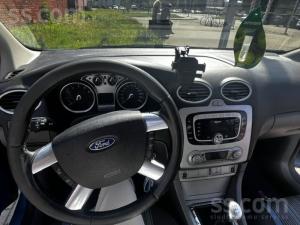Zils Ford Focus 2008 Liepāja, ar dzinēja tilpumu 2.00 L un nobraukumu 286 tūkst. km par 1000 €, foto 6 vietnē AUTOMOTO.COM.LV