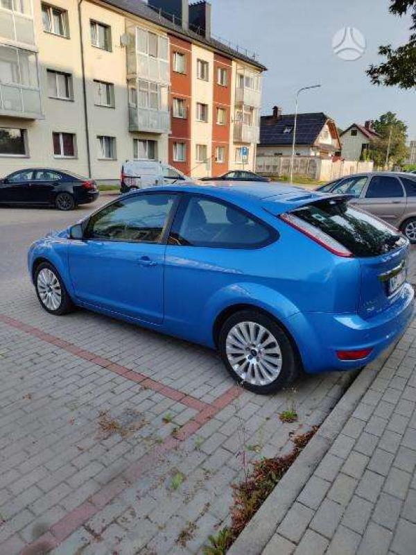 Zils Ford Focus 2009 Trakai, ar dzinēja tilpumu 2.00 L un nobraukumu 263 tūkst. km par 1960 €, foto 2 vietnē AUTOMOTO.COM.LV