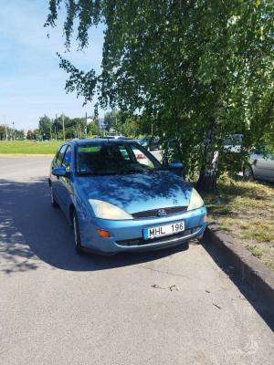 Blue Ford Focus 2000 in Vilnius, with an engine capacity of 1.60 L and mileage of 128 thousand km for 440 €, photo  on AUTOMOTO.COM.LV