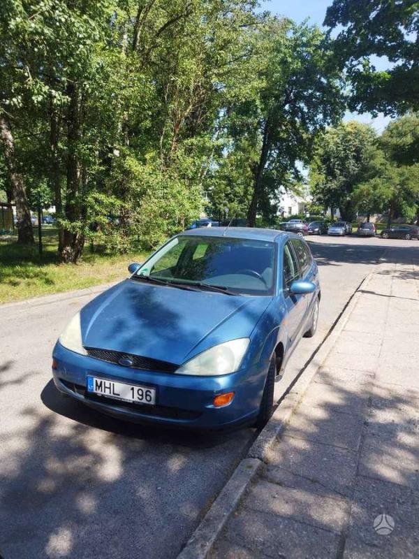 Zils Ford Focus 2000 Viļņa, ar dzinēja tilpumu 1.60 L un nobraukumu 128 tūkst. km par 440 €, foto 5 vietnē AUTOMOTO.COM.LV