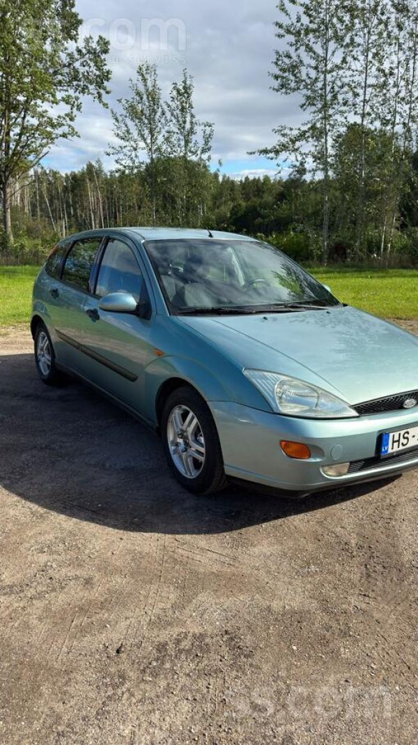 Blue Ford Focus 1998 in Tukums, with an engine capacity of 1.60 L and mileage of 258 thousand km for 1890 €, photo 1 on AUTOMOTO.COM.LV