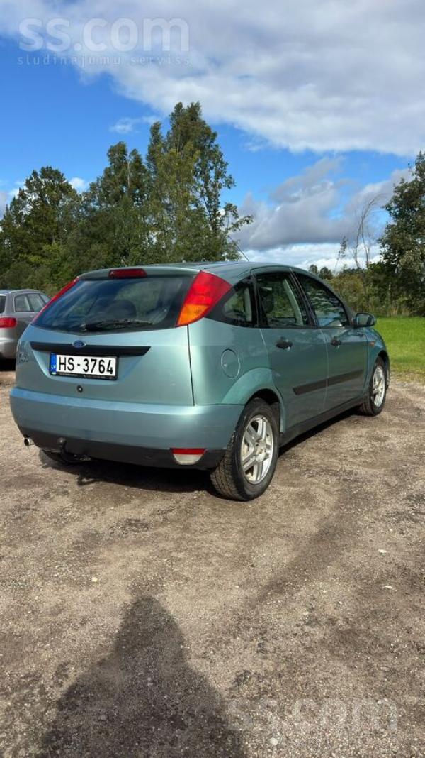 Blue Ford Focus 1998 in Tukums, with an engine capacity of 1.60 L and mileage of 258 thousand km for 1890 €, photo 8 on AUTOMOTO.COM.LV