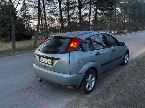 Blue Ford Focus 1999 in Panevezys, with an engine capacity of 1.80 L and mileage of 310 thousand km for 650 €, photo 5 on AUTOMOTO.COM.LV