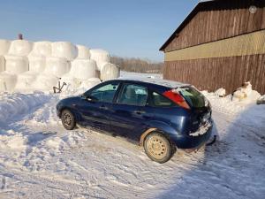 Синий Форд Фокус 2000 в Молетай, объемом двигателя 1.80 л и пробегом 250 тыс. км за 600 €, фото 2 на AUTOMOTO.COM.LV