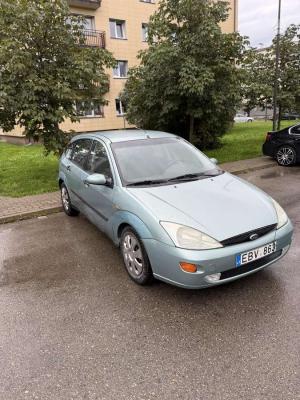 Blue Ford Focus 2000 in Kaunas, with an engine capacity of 1.80 L and mileage of 245 thousand km for 359 €, photo 6 on AUTOMOTO.COM.LV