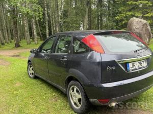 Blue Ford Focus 2001 in Riga, with an engine capacity of 1.60 L and mileage of 213 thousand km for 1100 €, photo 9 on AUTOMOTO.COM.LV