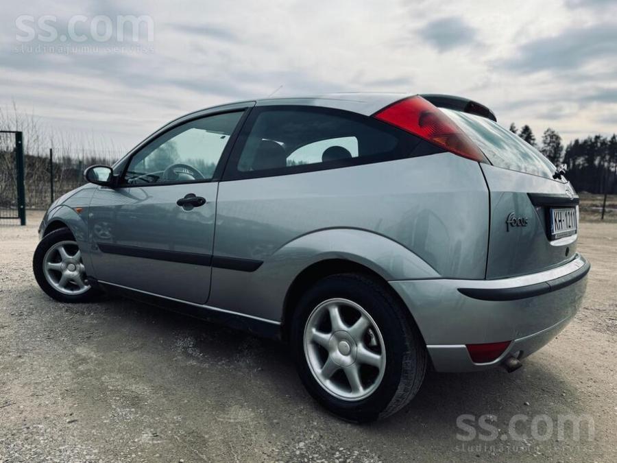 Zils Ford Focus 2003 Cēsis, ar dzinēja tilpumu 1.80 L un nobraukumu 0 tūkst. km par 1950 €, foto 8 vietnē AUTOMOTO.COM.LV
