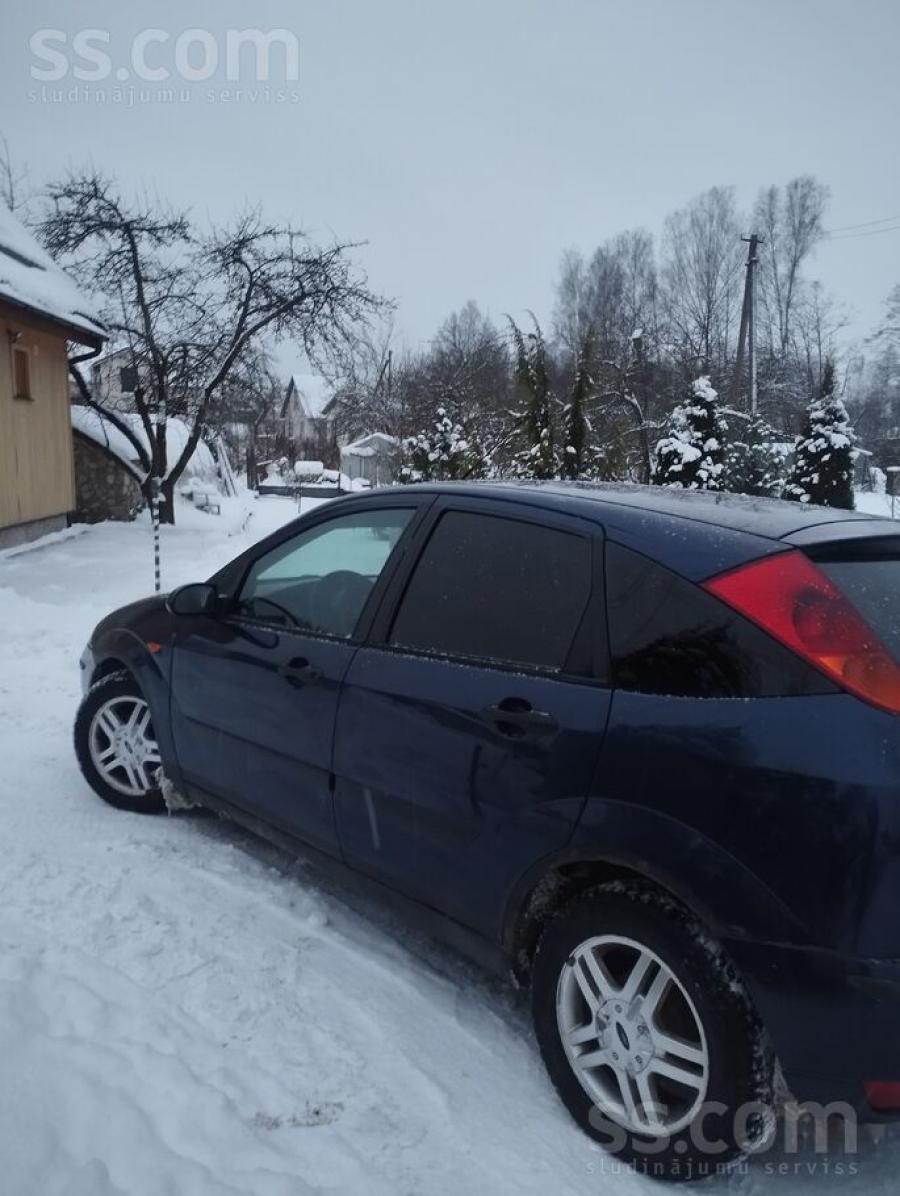 Zils Ford Focus 2004 Rēzekne, ar dzinēja tilpumu 1.80 L un nobraukumu 386 tūkst. km par 950 €, foto 1 vietnē AUTOMOTO.COM.LV