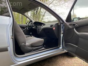 Blue Ford Focus 2004 in Riga, with an engine capacity of 1.40 L and mileage of 204 thousand km for 850 €, photo 14 on AUTOMOTO.COM.LV