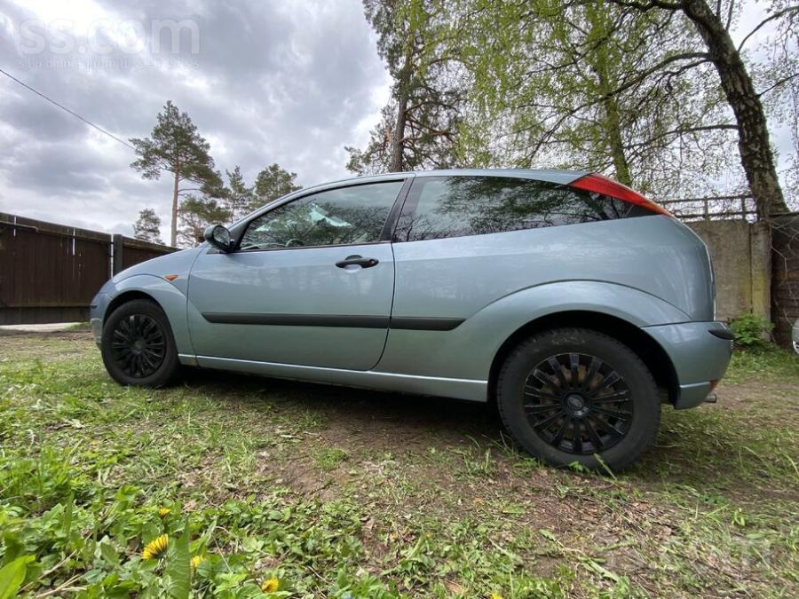 Blue Ford Focus 2004 in Riga, with an engine capacity of 1.40 L and mileage of 204 thousand km for 850 €, photo 18 on AUTOMOTO.COM.LV