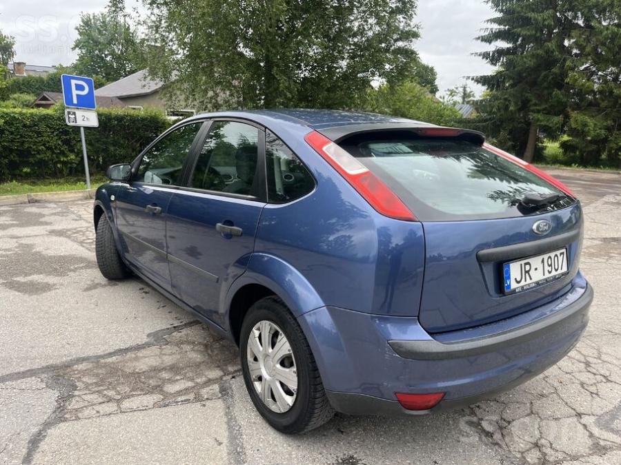 Zils Ford Focus 2004 Jelgava, ar dzinēja tilpumu 1.60 L un nobraukumu 341 tūkst. km par 1570 €, foto 3 vietnē AUTOMOTO.COM.LV
