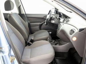 Zils Ford Focus 2004 Tallina, ar dzinēja tilpumu 1.60 L un nobraukumu 224 tūkst. km par 799 €, foto 14 vietnē AUTOMOTO.COM.LV
