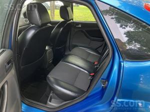 Blue Ford Focus 2004 in Jelgava, with an engine capacity of 2.00 L and mileage of 268 thousand km for 1390 €, photo 14 on AUTOMOTO.COM.LV
