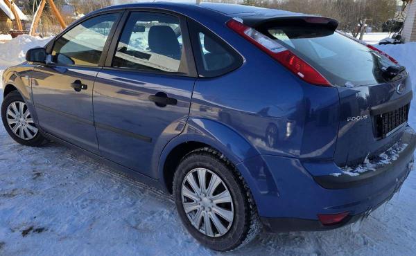 Zils Ford Focus 2005 Rokiškis, ar dzinēja tilpumu 1.60 L un nobraukumu 86 tūkst. km par 1800 €, foto 7 vietnē AUTOMOTO.COM.LV