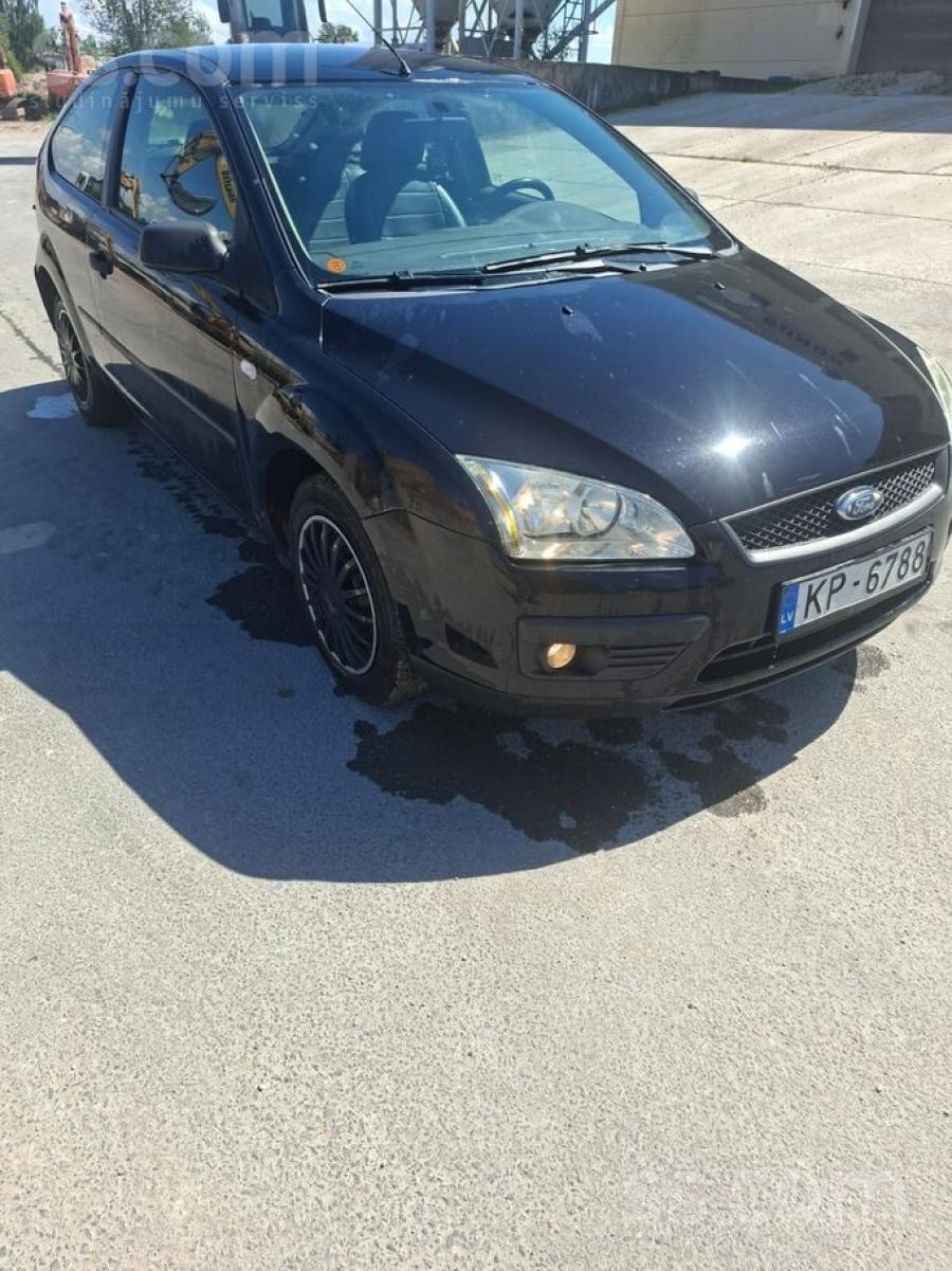 Blue Ford Focus 2005 in Riga, with an engine capacity of 1.60 L and mileage of 210 thousand km for 1300 €, photo 6 on AUTOMOTO.COM.LV