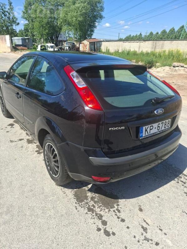 Zils Ford Focus 2005 Rīga, ar dzinēja tilpumu 1.60 L un nobraukumu 210 tūkst. km par 1100 €, foto 3 vietnē AUTOMOTO.COM.LV